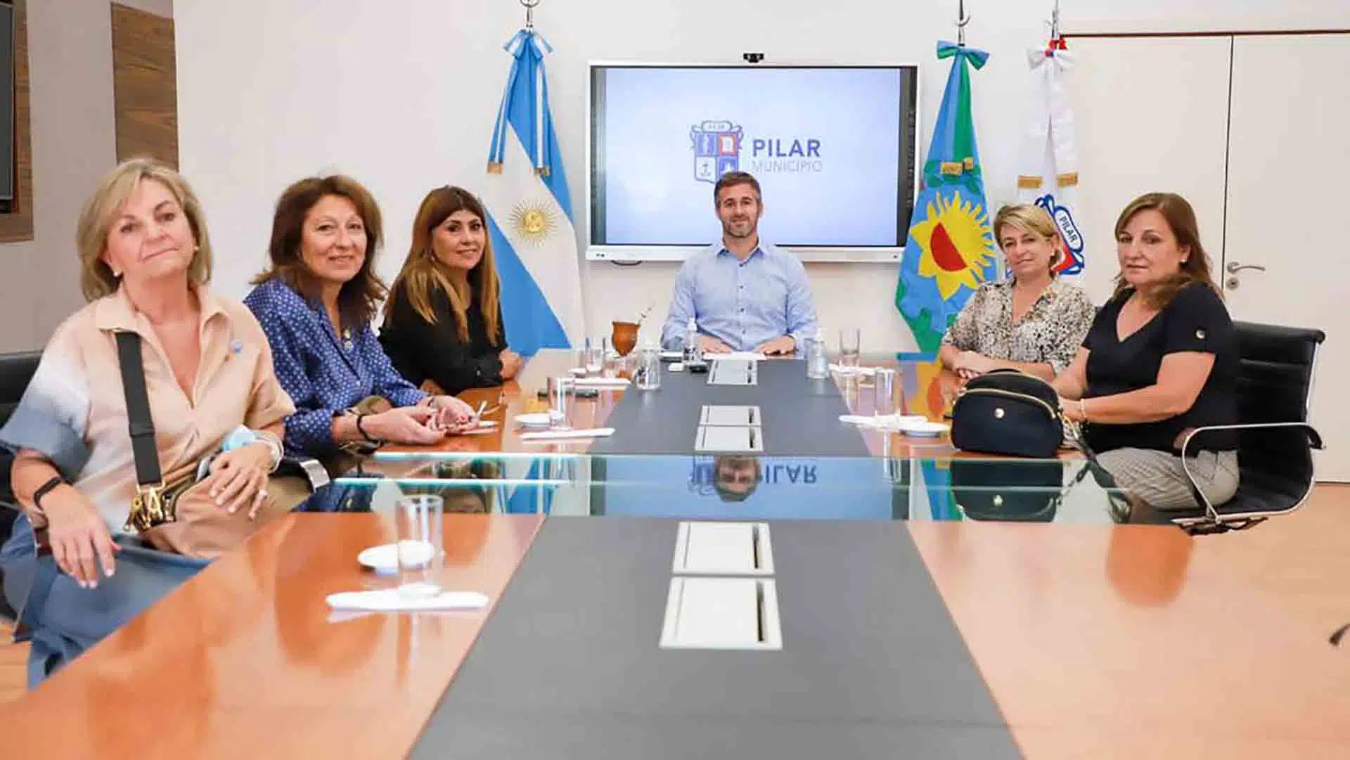 Achával se reunió con el Rotary Pilar Norte para planificar proyectos en el distrito | El Diario ...